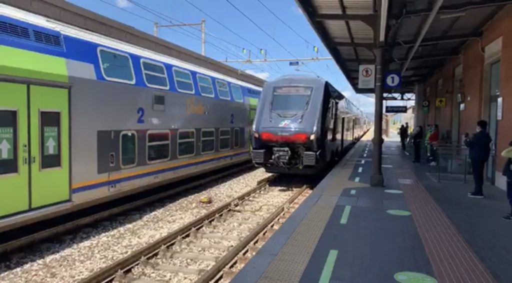 Nuovi treni Rock, sulla tratta Firenze-Valdarno-Arezzo il primo ...
