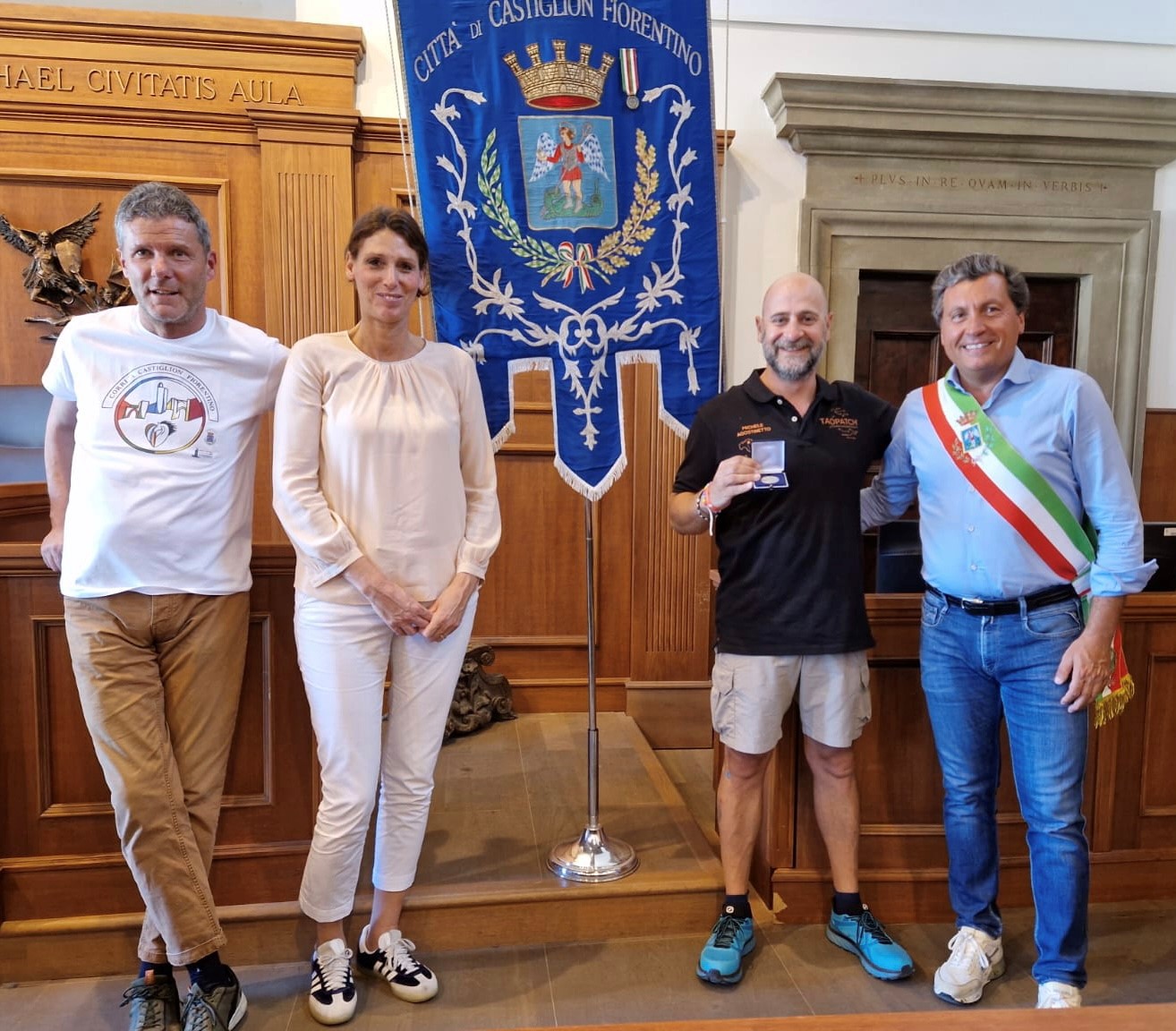 Il “viaggio da sclero”, ieri pomeriggio è stato ricevuto in comune ...